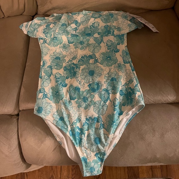 Shade & Shore | Swim | Brand New Shade And Shore Floral Print Ruffle ...